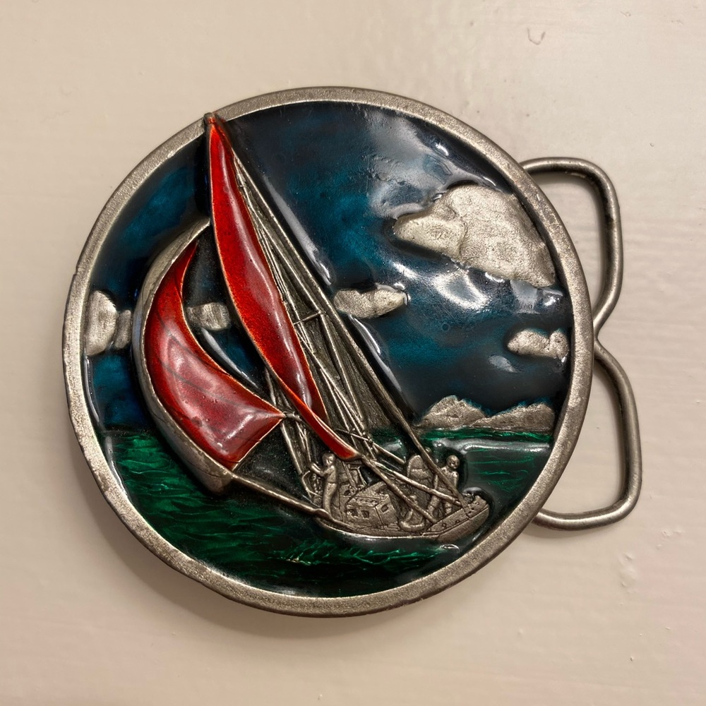 Nautical Vintage 1977 Bergamot Belt Buckle - Gem